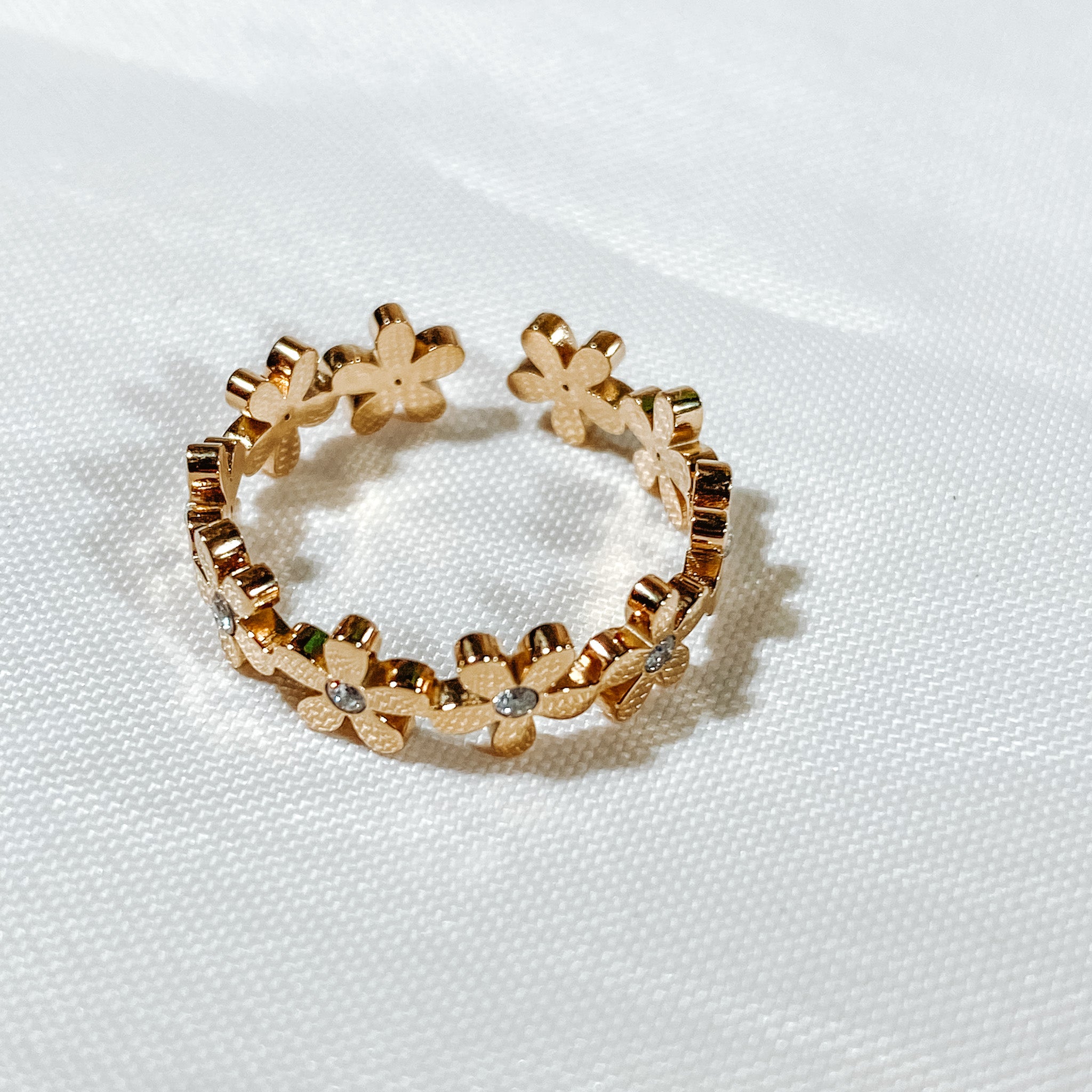Daisy rings store
